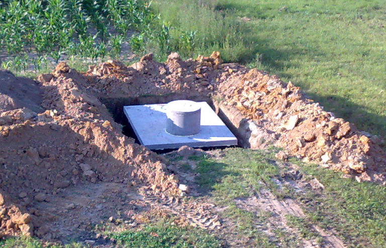 Monitoring cesspool level using ESP32 and JSN-SR04T ultrasonic sensor – skyboo.net